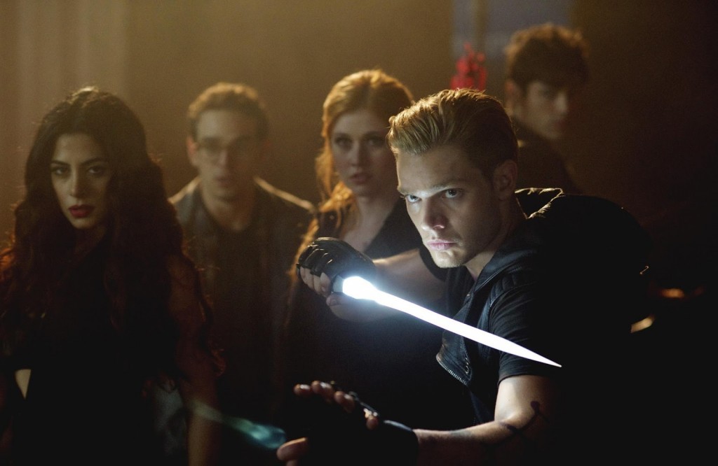 Shadowhunters – 1º Temporada | Crítica – Estante Diagonal
